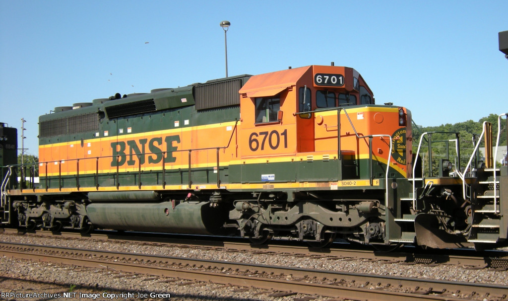 BNSF 6701